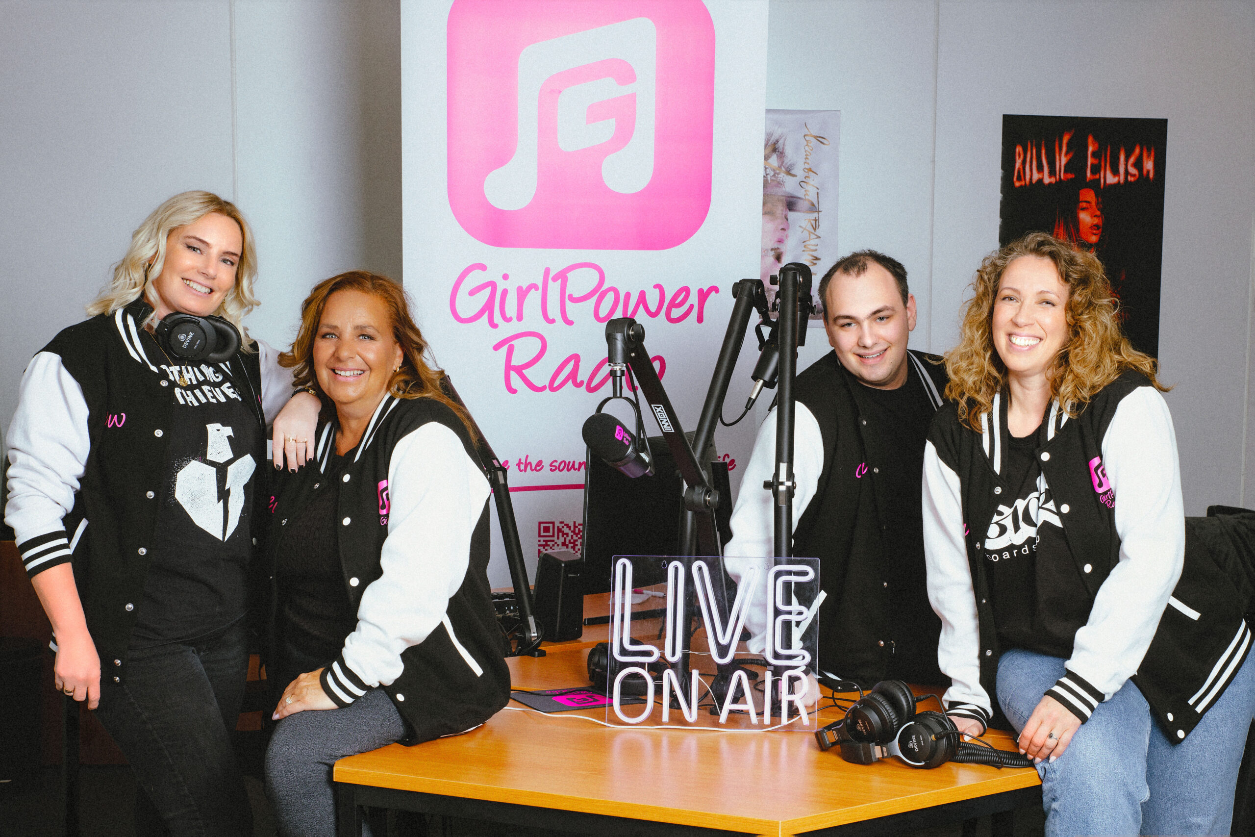 Radiostation met ballen - LEVEN! Magazine